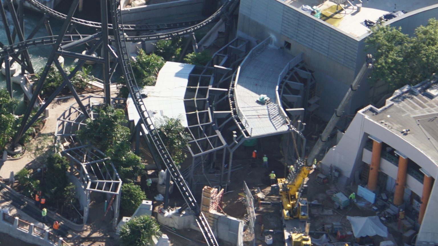 VelociCoaster Construction Update – Trees Appear, Queue Extended and ...