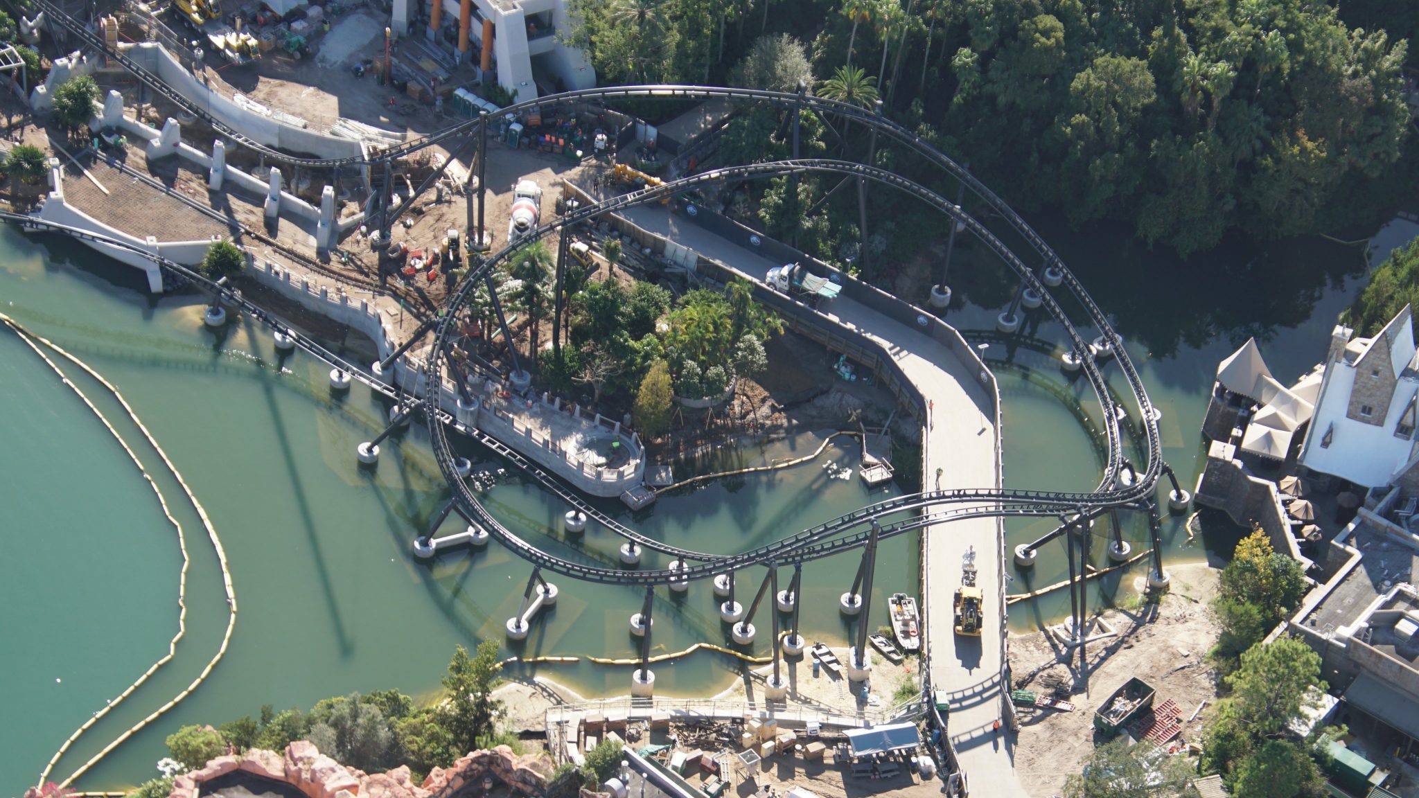 VelociCoaster Construction Update – Trees Appear, Queue Extended and ...