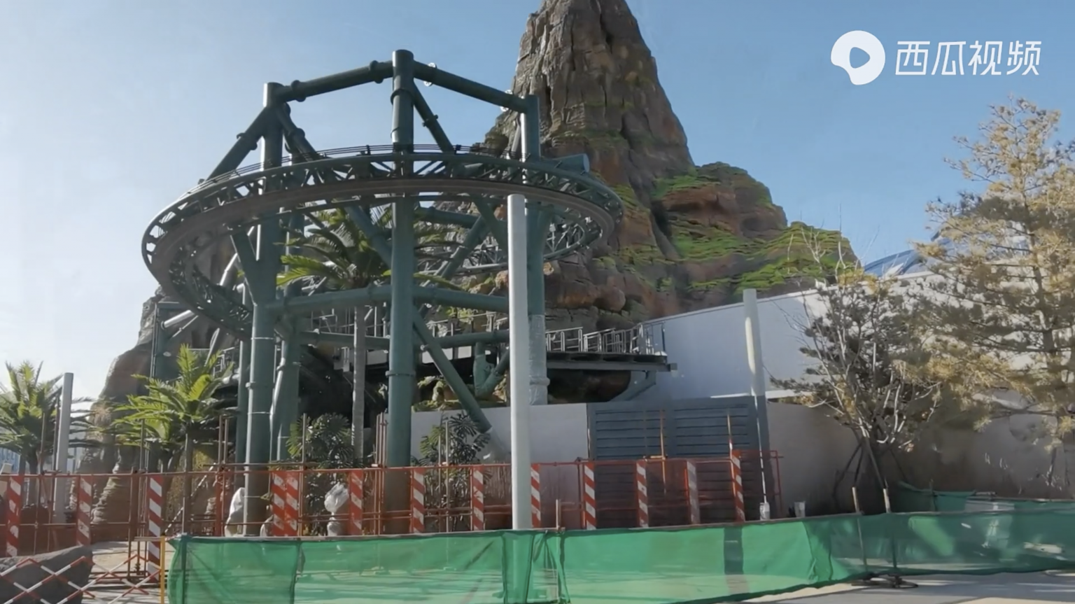 Jurassic World Adventure Ride, Suspended Coaster and Land Details for ...