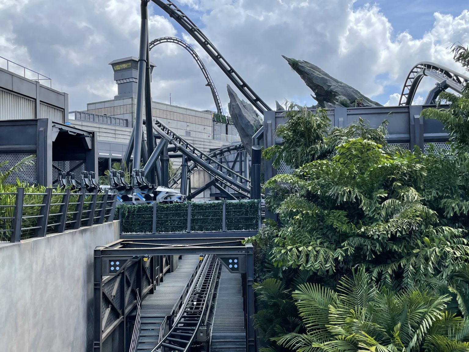 VelociCoaster Construction Update – Ride Entrance, Lockers, Multi-Train ...