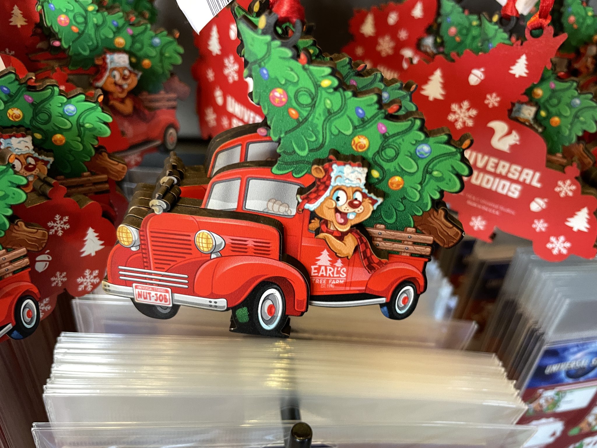 Who is Earl the Squirrel? Universal Orlando’s Holiday Mascot – Orlando ...