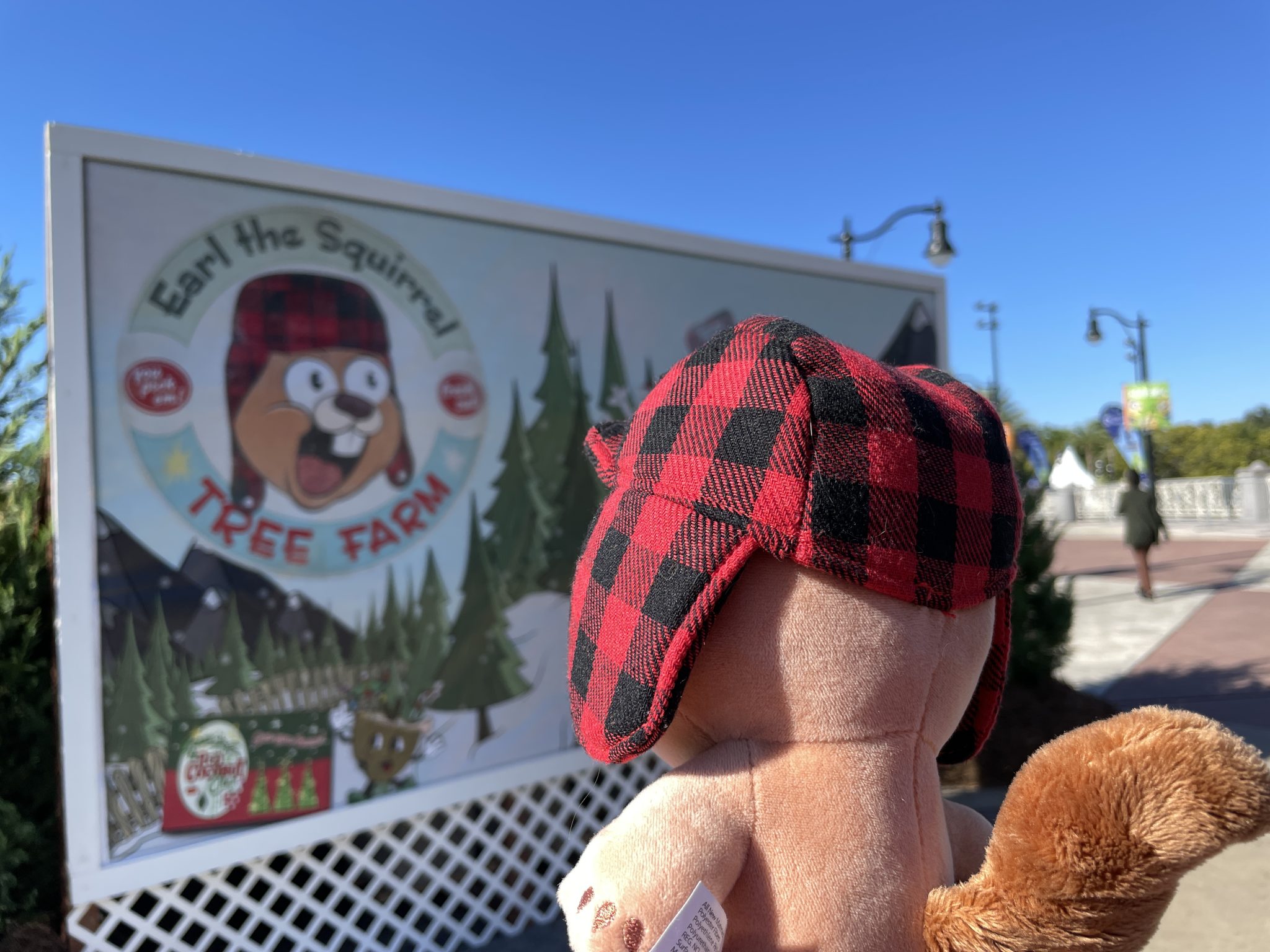 Who is Earl the Squirrel? Universal Orlando’s Holiday Mascot – Orlando ...