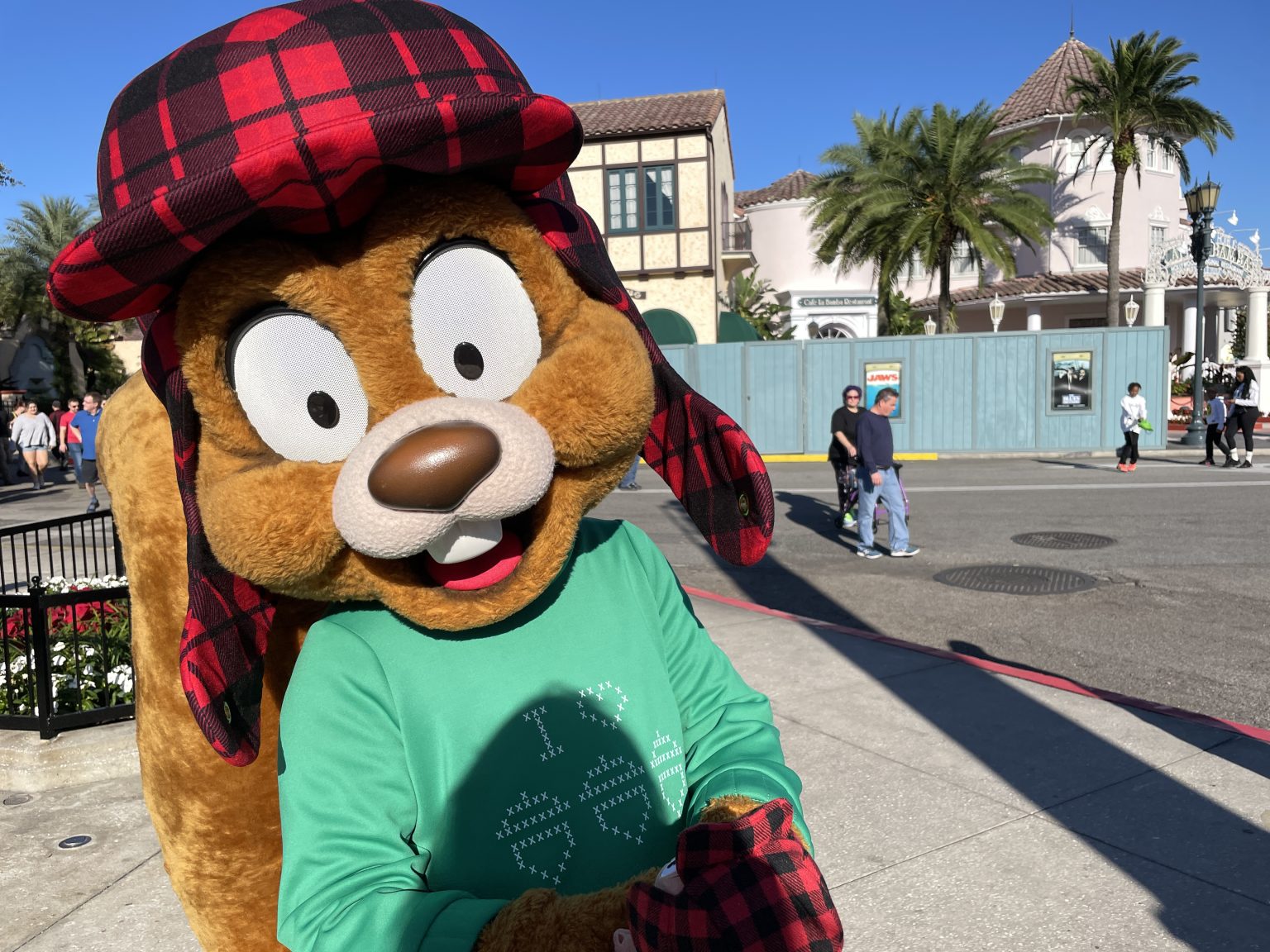 Who is Earl the Squirrel? Universal Orlando’s Holiday Mascot – Orlando ...