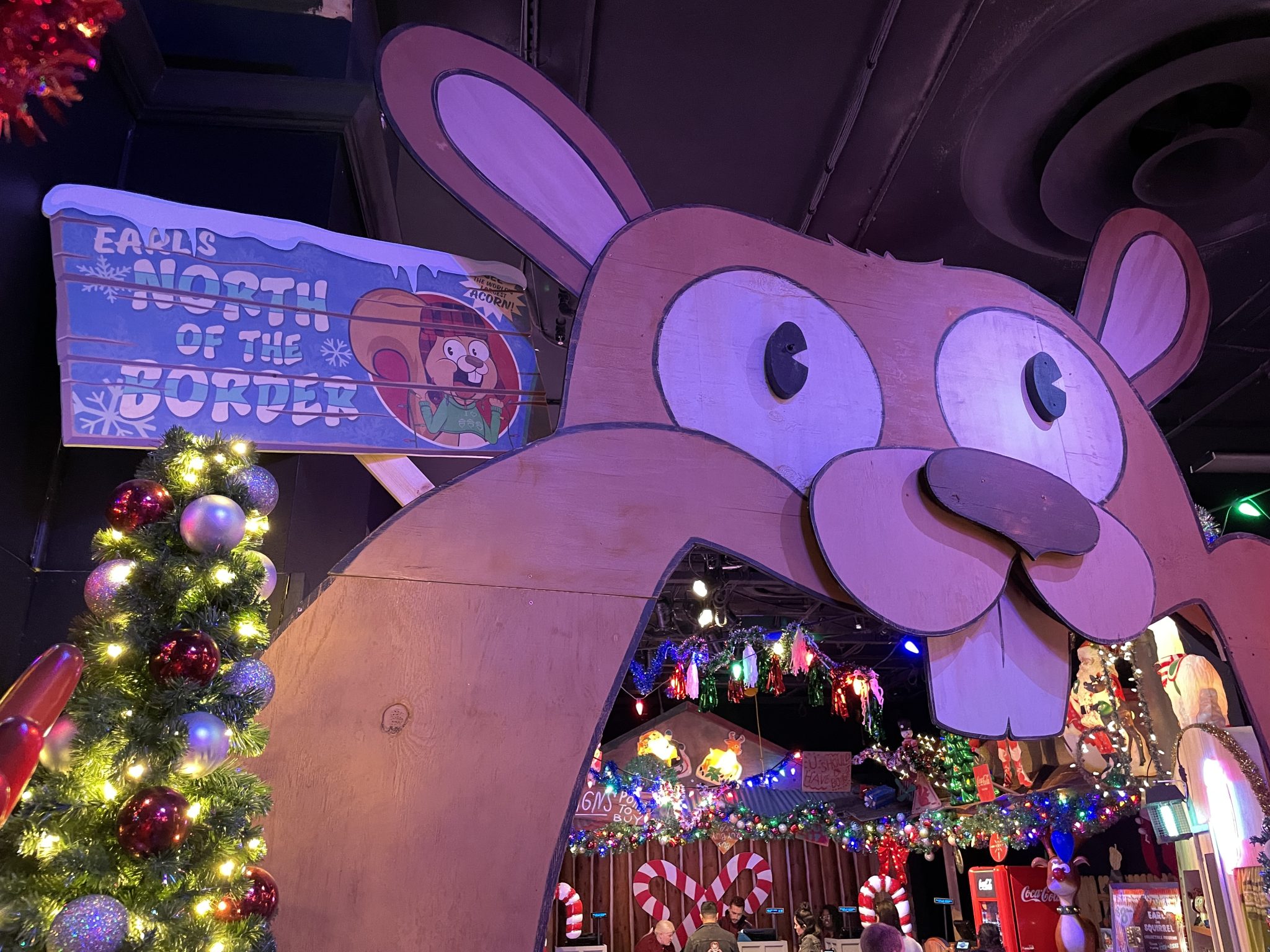 Who is Earl the Squirrel? Universal Orlando’s Holiday Mascot – Orlando ...