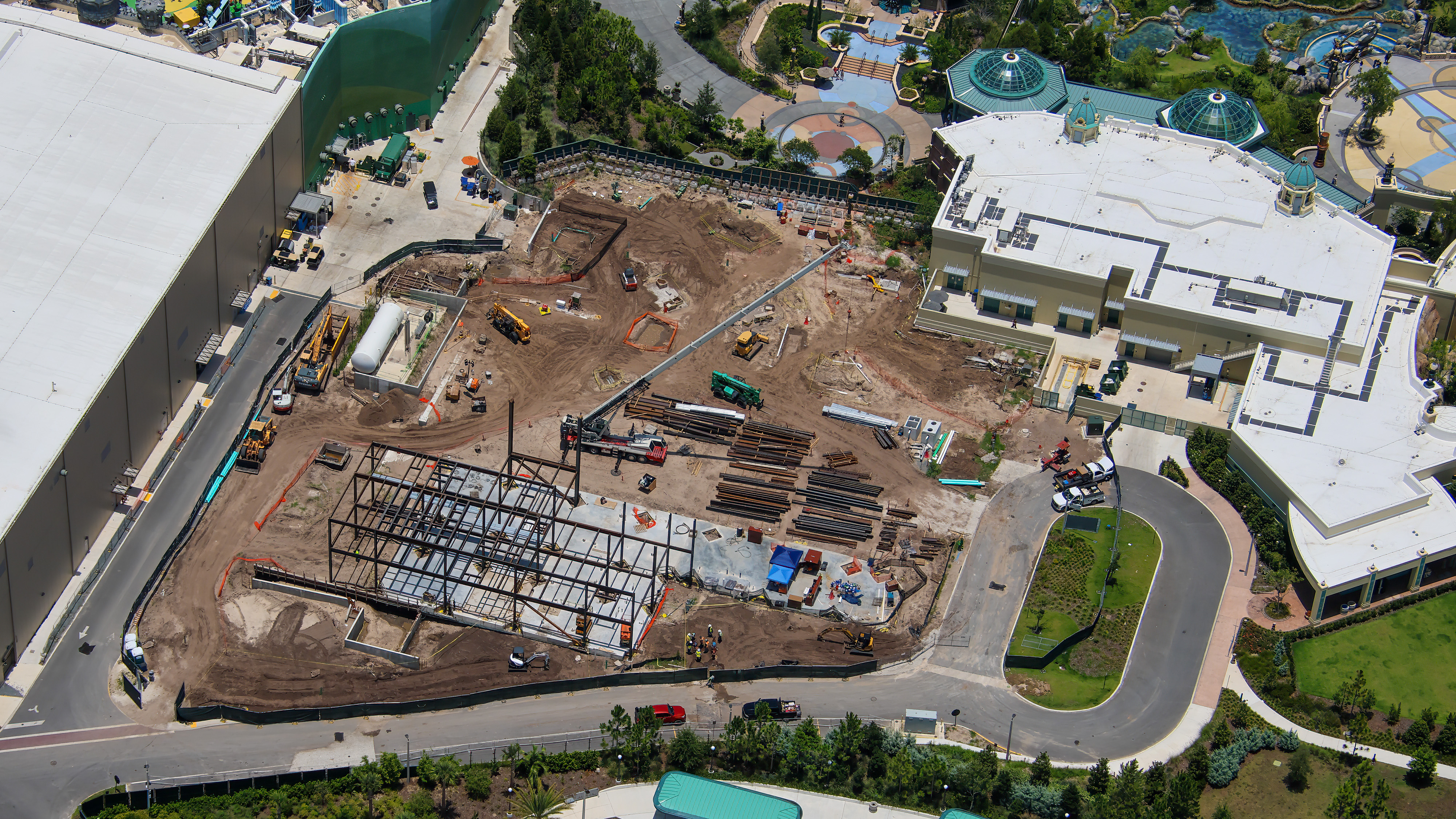 Epic Universe’s Event Building Vertical Construction, Plus Fireworks ...